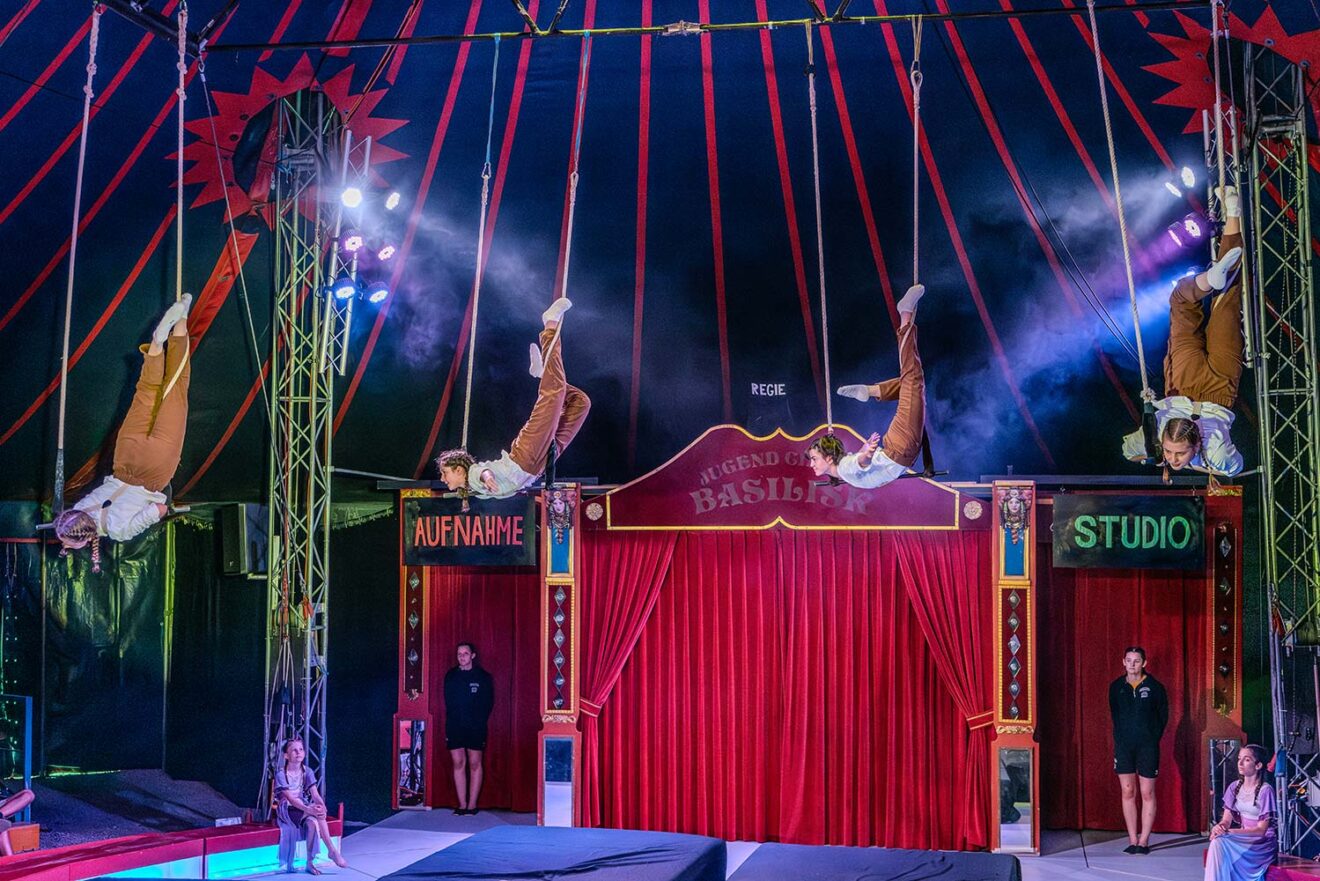 JCB - Jugend Circus Basilisk